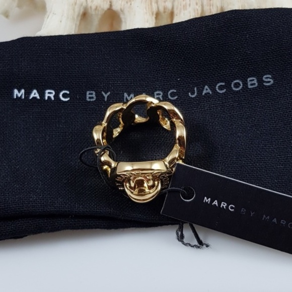 Marc Jacobs | Jewelry | Nwt Marc Jacobs Gold Katie Turnlock Logo Ring ...